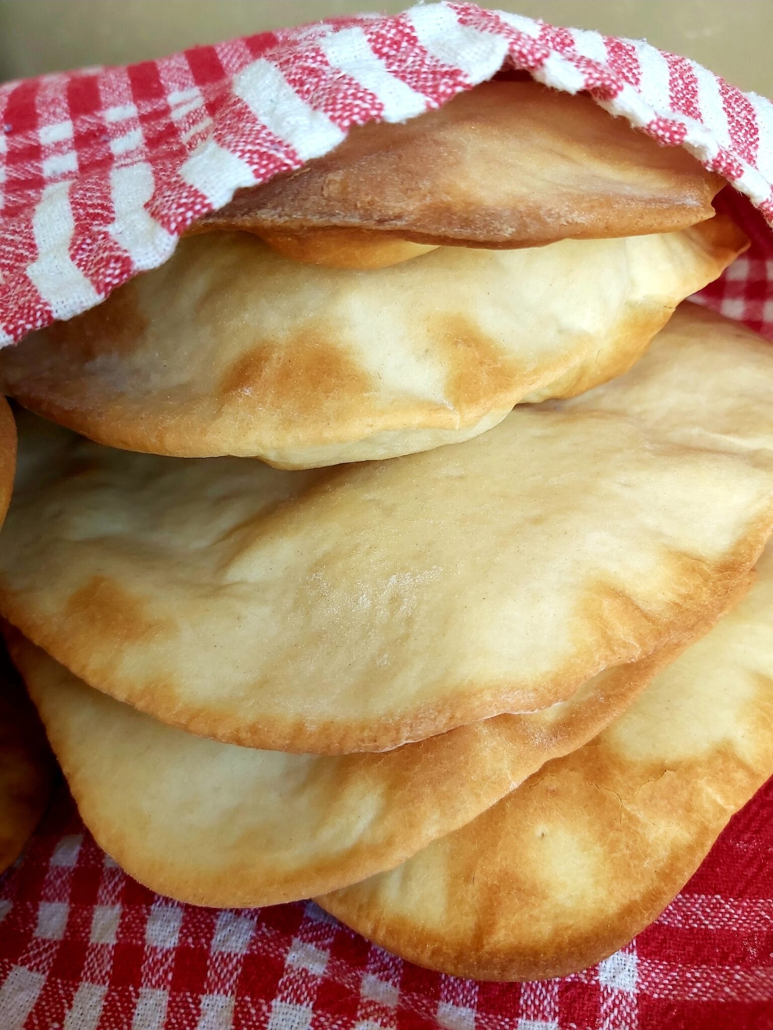 Pull-Apart Bread with Garlic – A Cup Full of Sprinkles