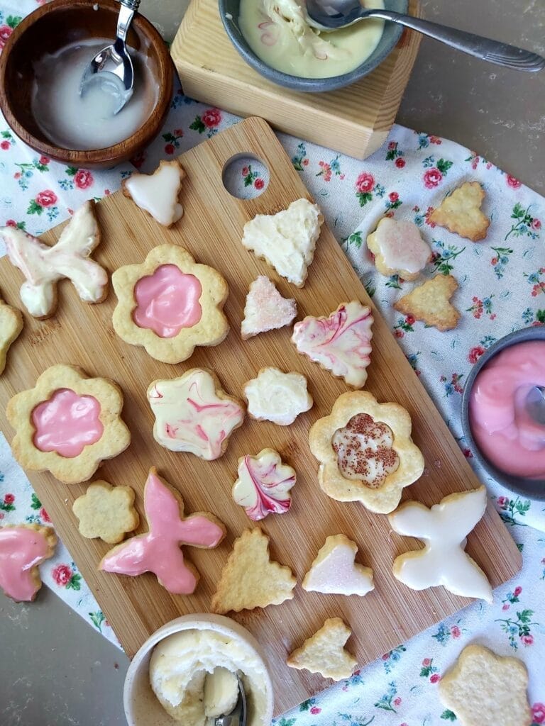 4 Simple Cookie Frosting Recipes