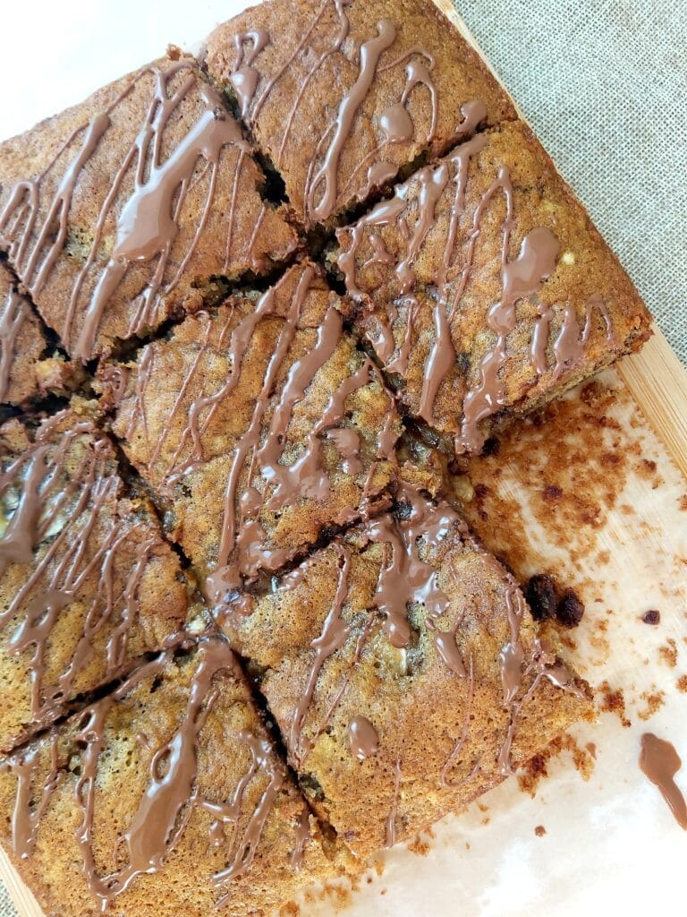 Easy Chocolate Banana Bars Recipe with Chocolate Drizzle